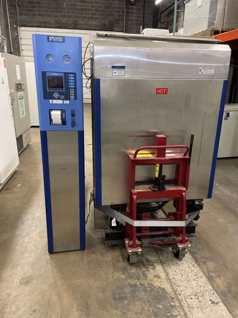 Getinge 733LS Autoclave | BaneBio