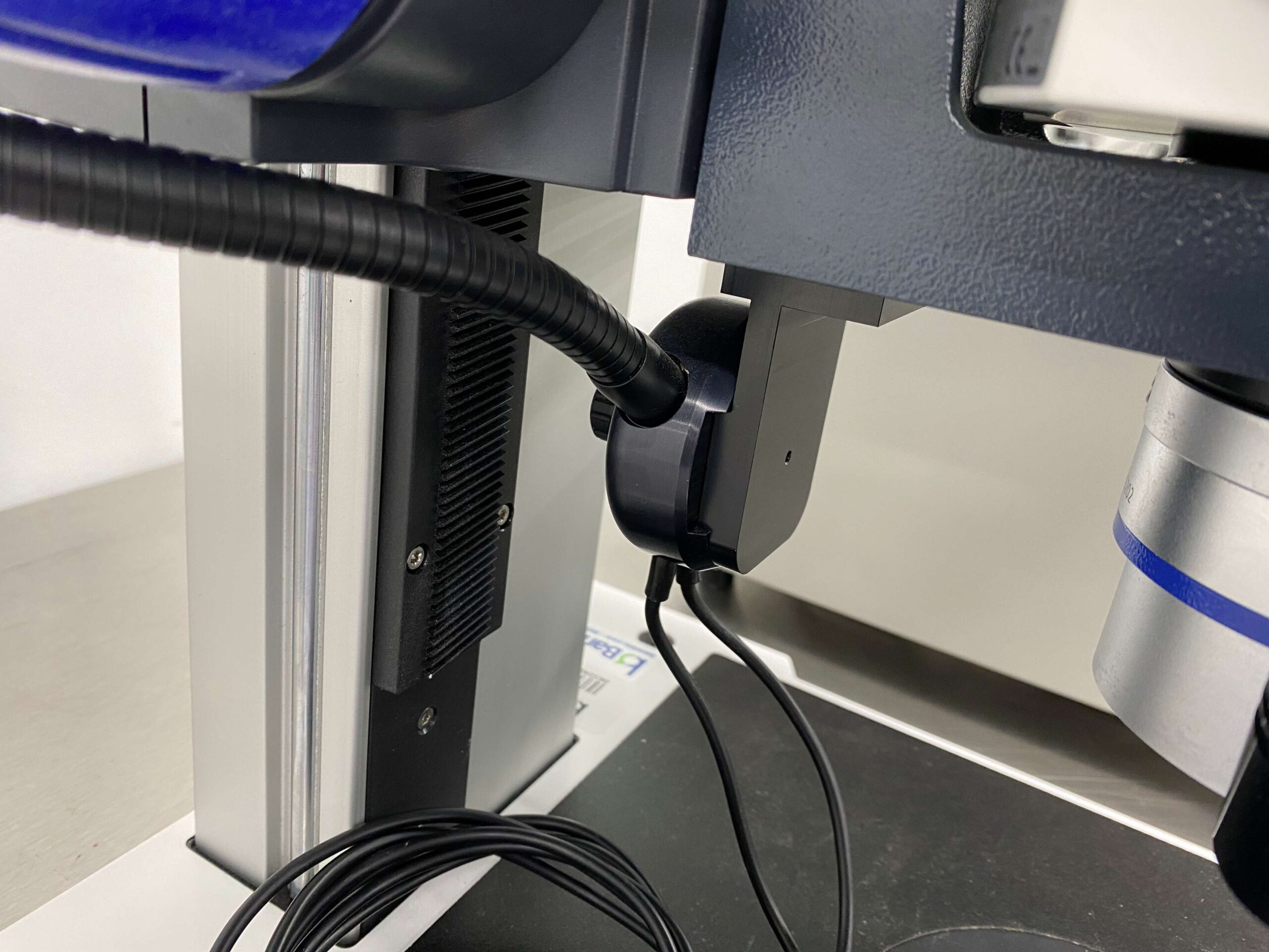 Zeiss Microscope Discovery V12 | BaneBio