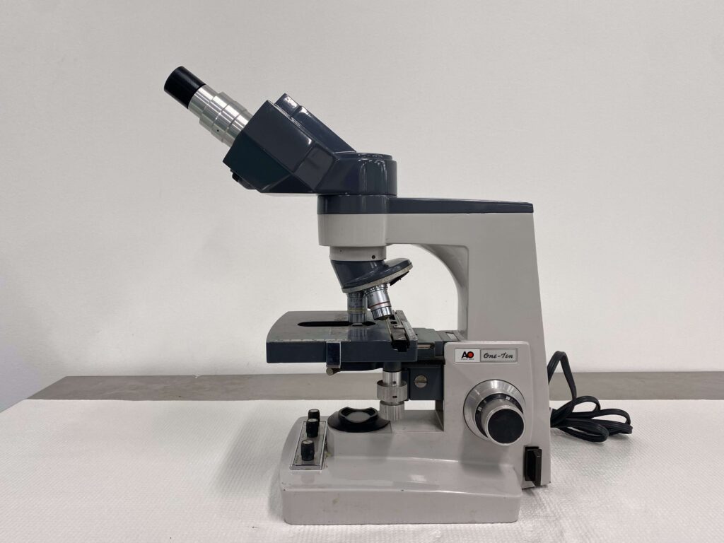 American Optical One-Ten Microscope | BaneBio