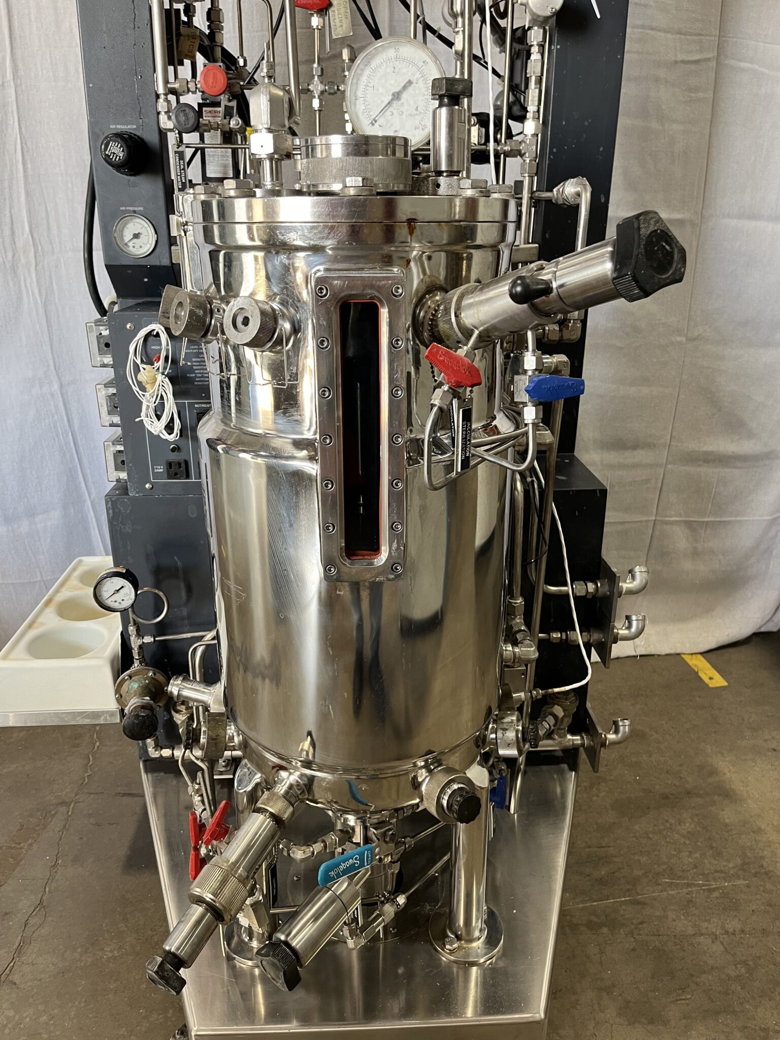 New Brunswick Fermenter Bioreactor Bioflo 5000 | BaneBio