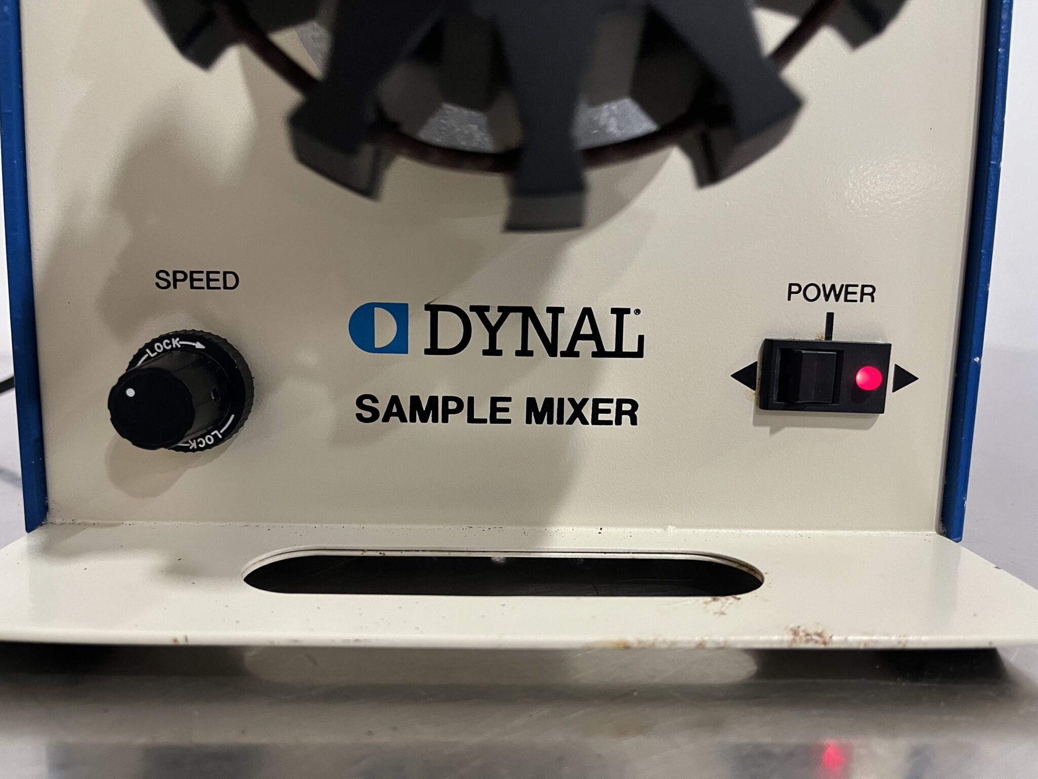 Dynal Sample Mixer 159.02 | BaneBio